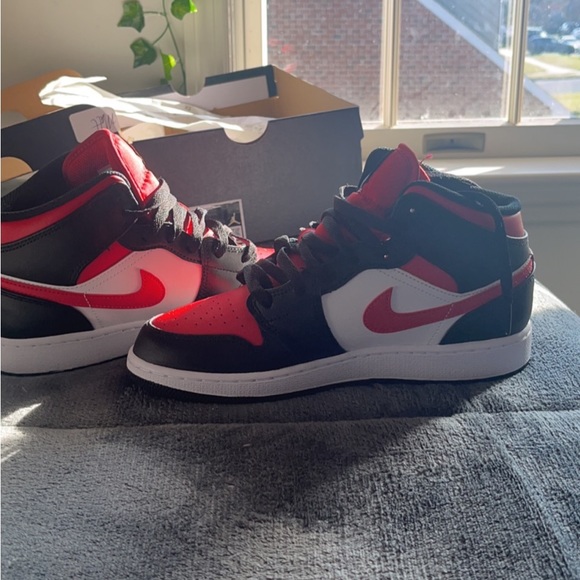 Nike | Shoes | 75 Jordan Mid | Poshmark